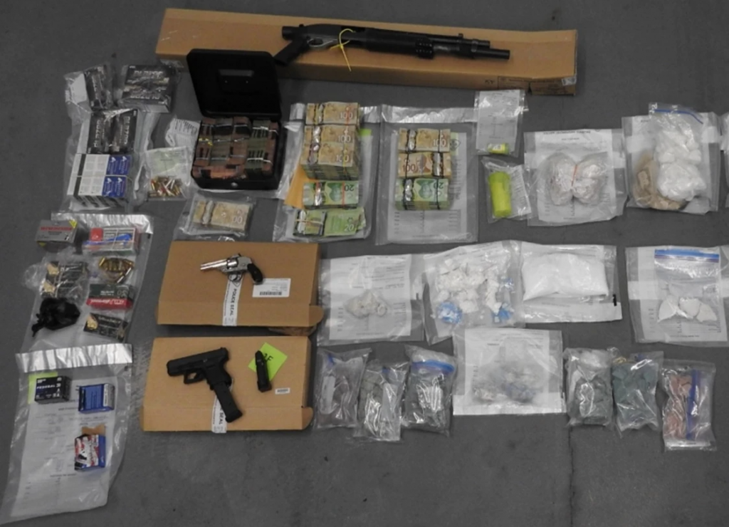 El Popular - Incautan más armas y drogas en investigación encubierta